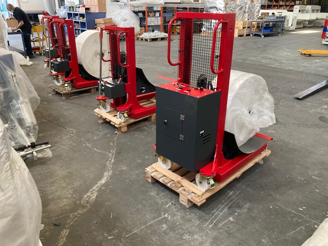 Reel Lifting Equipment with Battery and Charging Ability